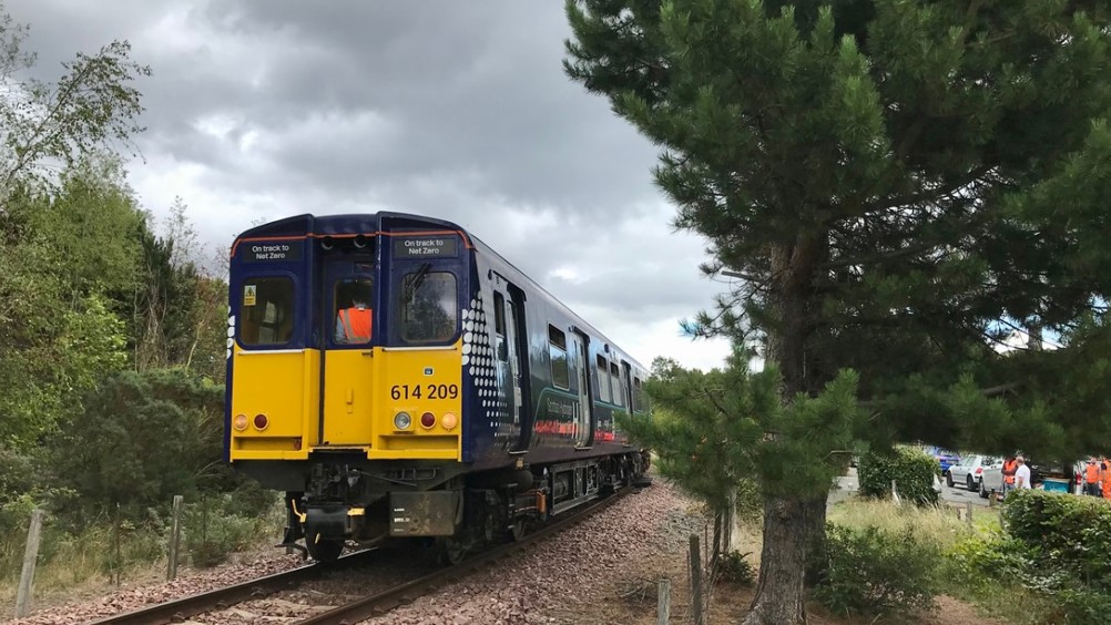 Electric and Hybrid Rail Technology - Scottish Hydrogen Train Project ... Electric and Hybrid Rail Technology - Scottish Hydrogen Train Project ...